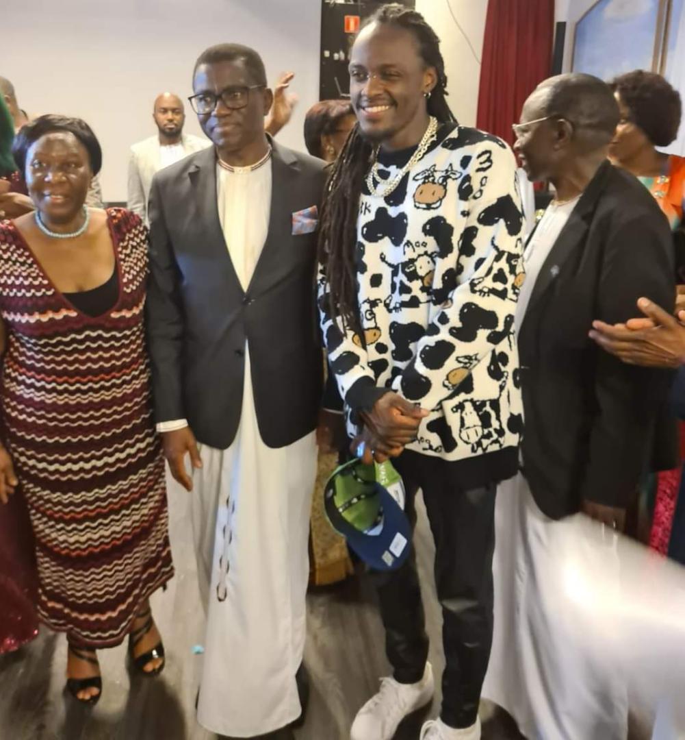 Ebyabaddewo nga Katikkiro Mayiga asisinkanye kafulu w'abawemulira ku ...